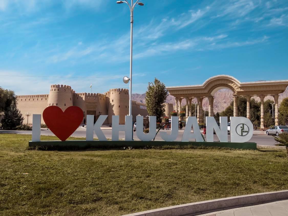 Kicking it around Khujand … – Cockneykiwi takes flight