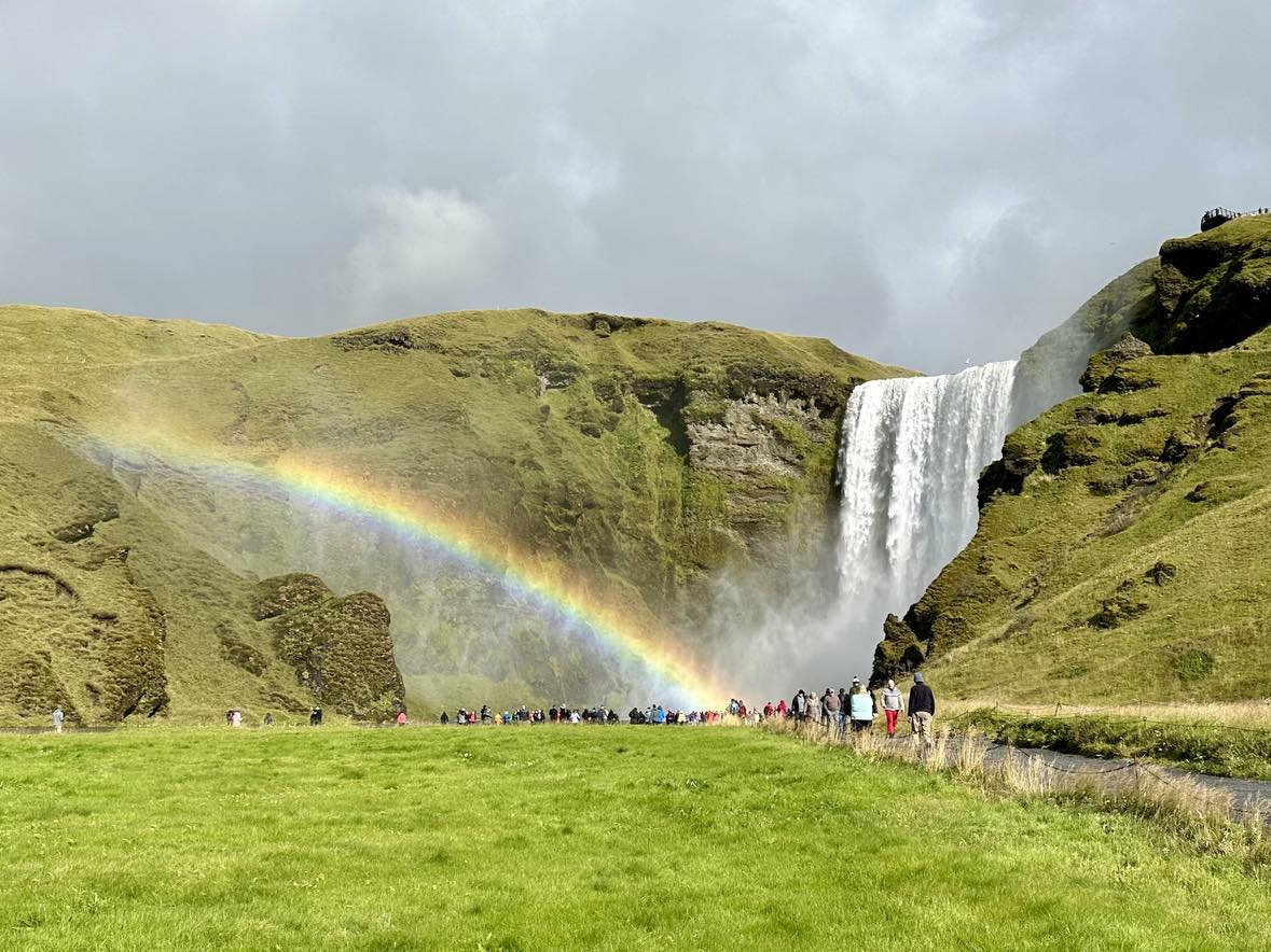 The long route home – A quick stop in Iceland – Cockneykiwi takes flight
